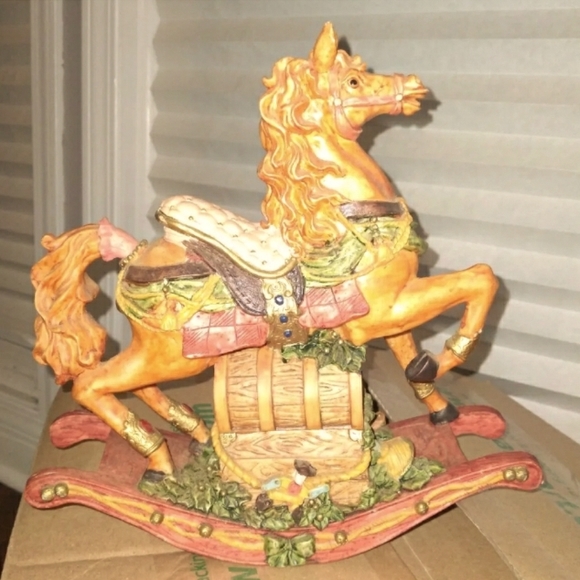 Windsor | Holiday | Vintage Windsor Collection Musical Rocking Horse ...